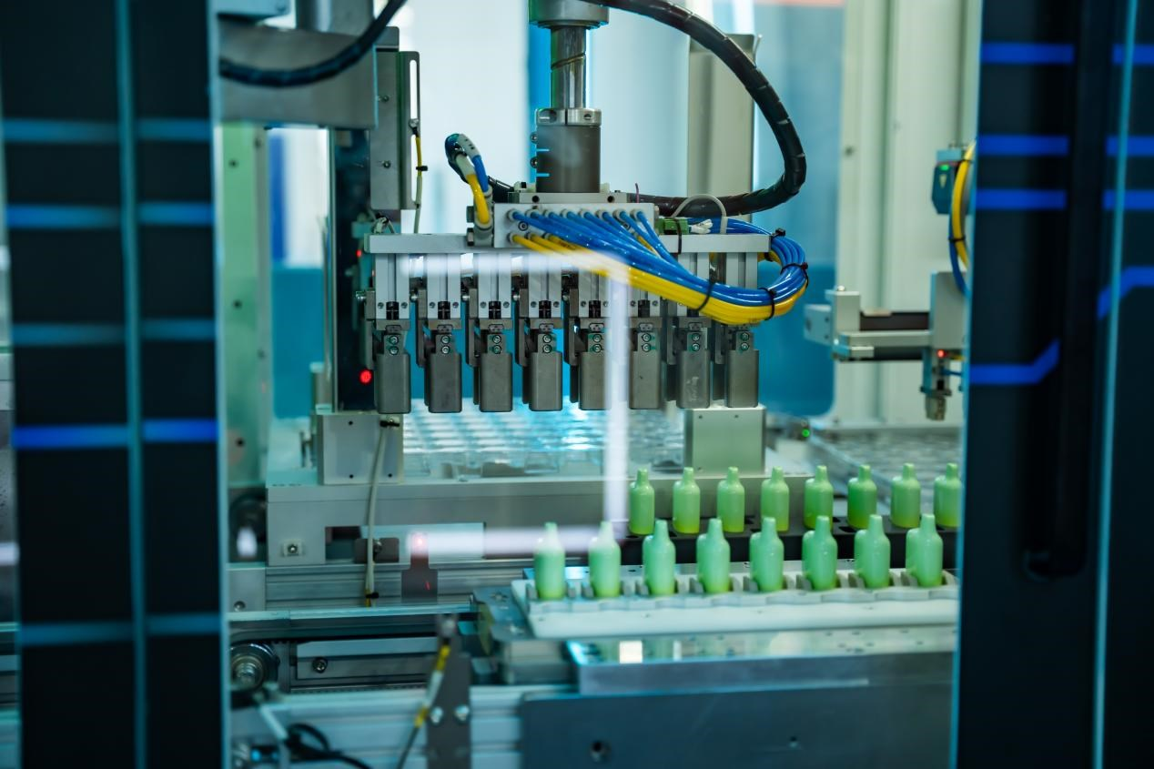 From "Attractive Appearance" to "Information Priority": Interpreting ...